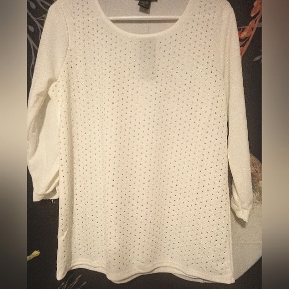Robert Louis | Tops | Robert Louis White Blouse With Silver Accents ...